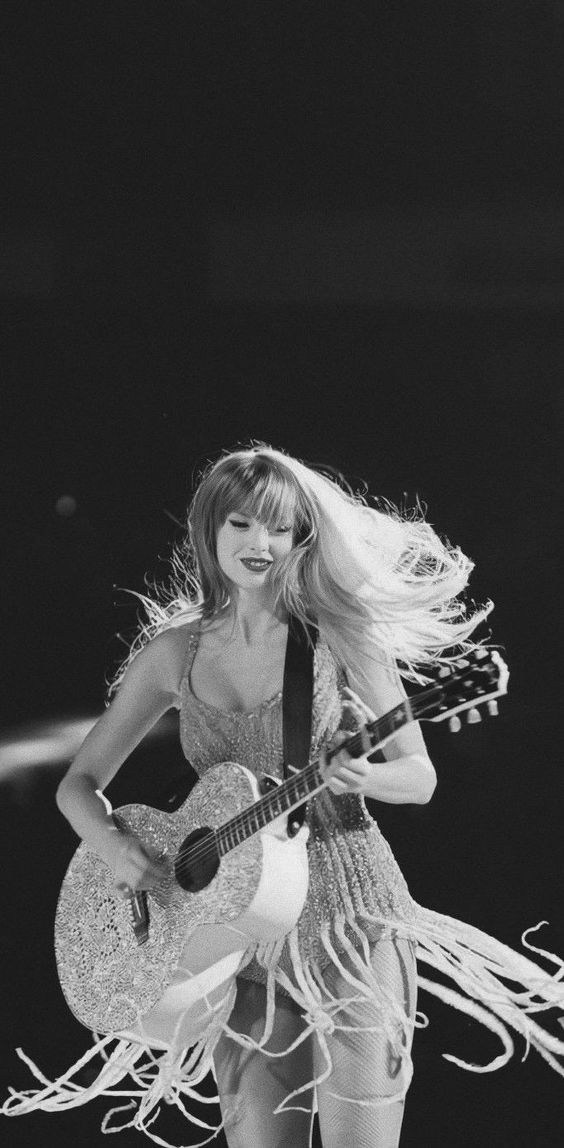 80+ Cute Taylor Swift Phone Wallpapers and Backgrounds - Boss Babe ...