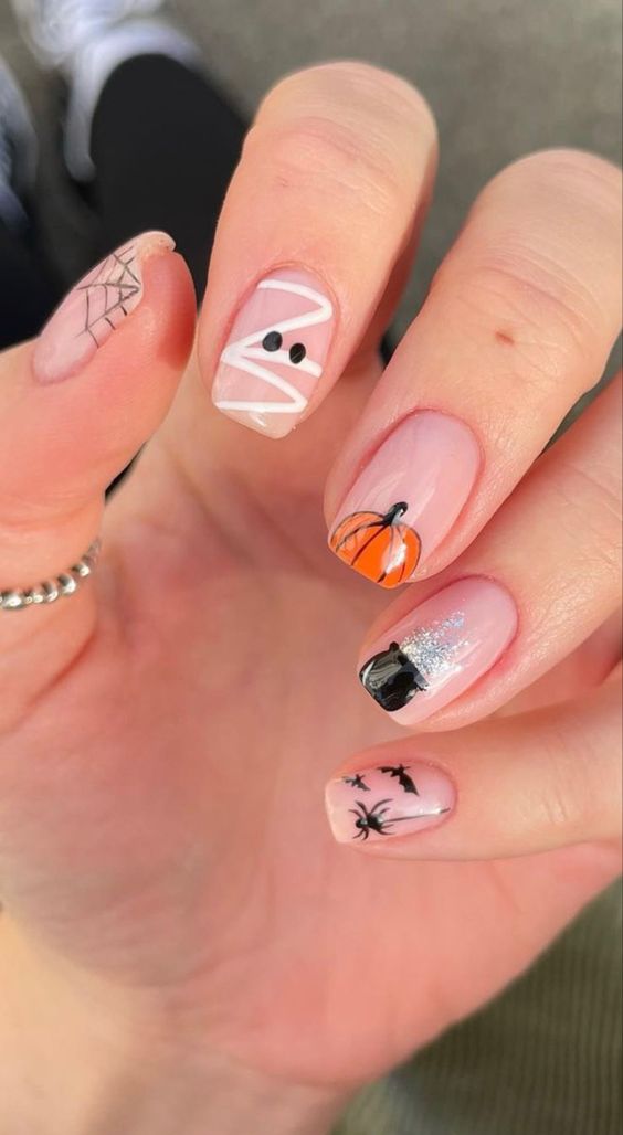 40+ Spooky Halloween Nail Designs for 2024 - Boss Babe Chronicles